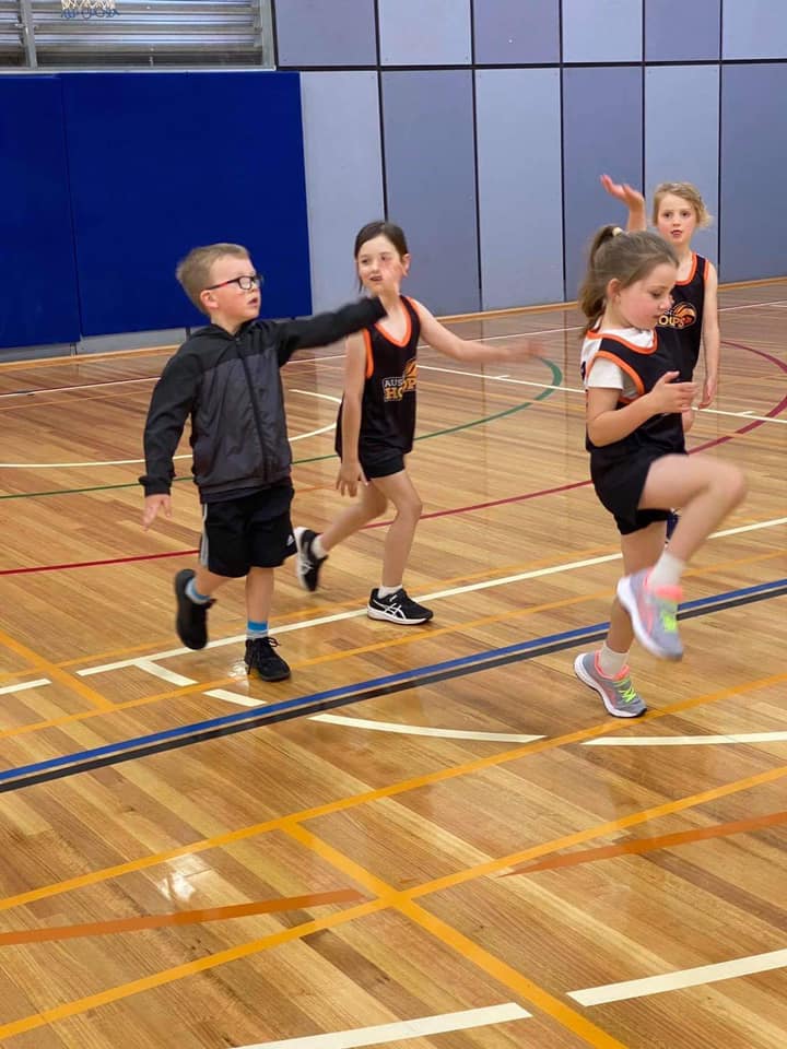 Juniors Home - Deloraine Basketball